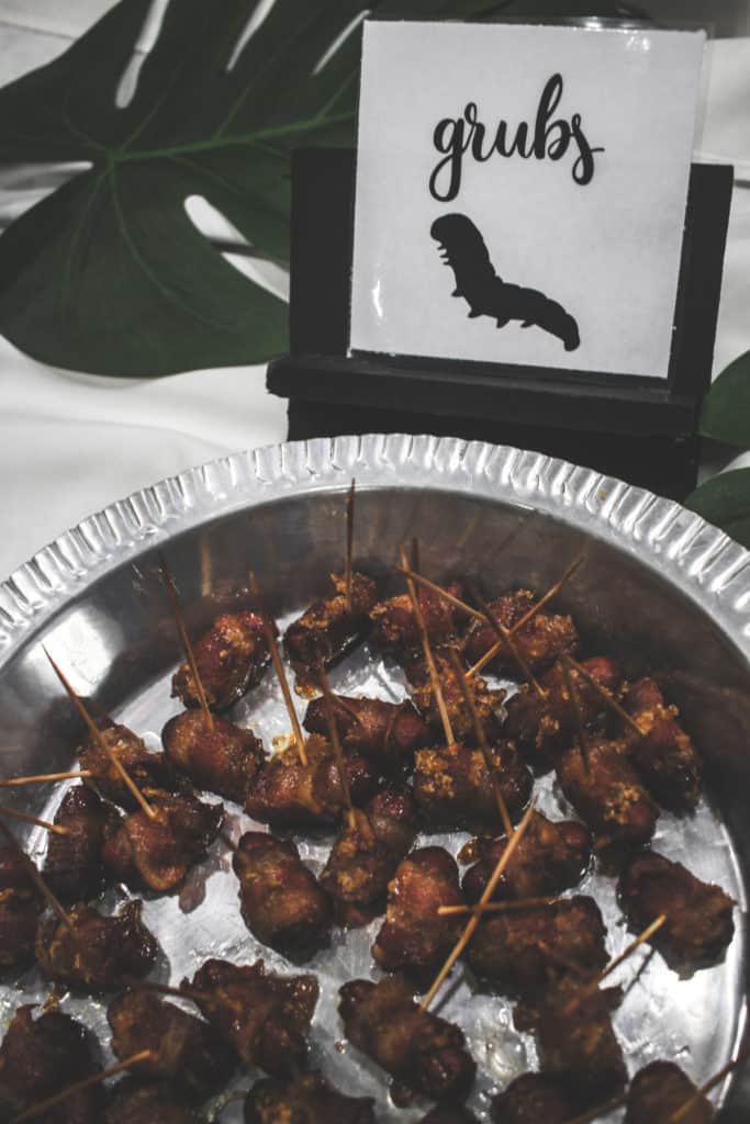 Witty Jungle Party Food Ideas with Free Printables - PRACTICAL & PRETTY