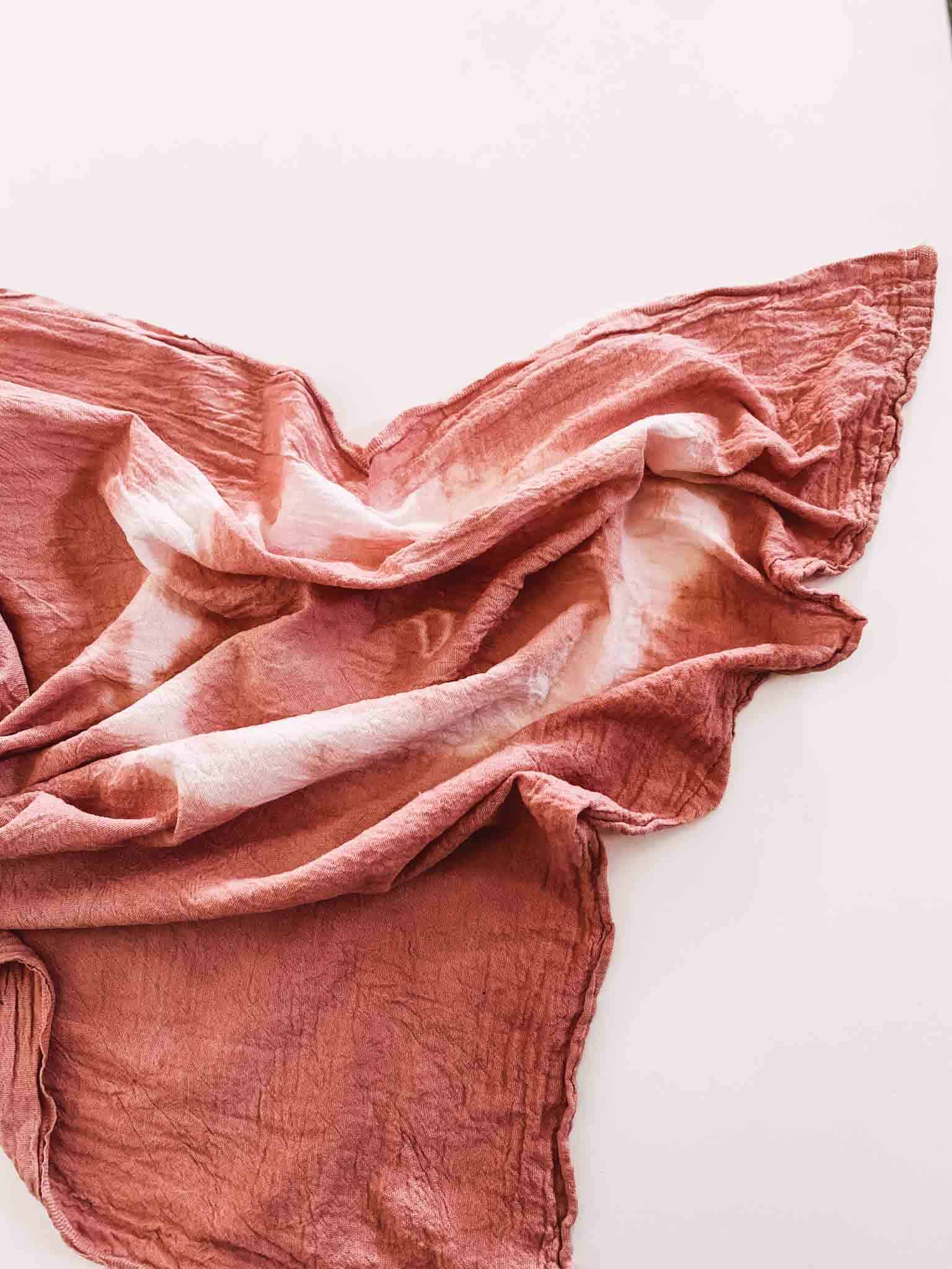 Dye with Quebracho for a Beautiful Red - PRACTICAL & PRETTY