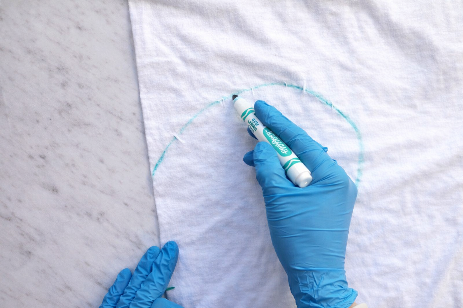 Heart Tie-Dye Tutorial: Easy Step-by-Step Heart Pattern - PRACTICAL & PRETTY